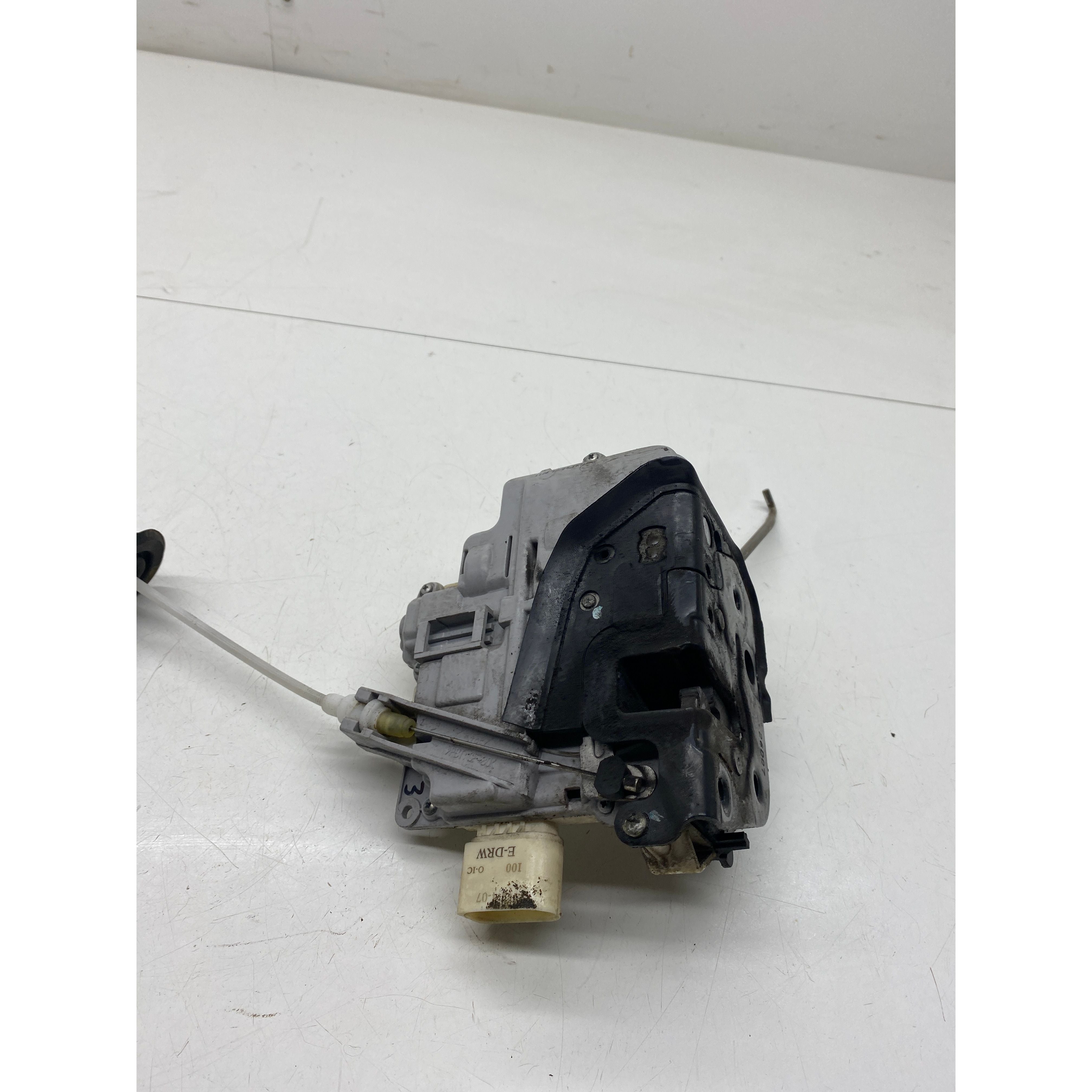 Audi S3 Door lock front right drivers 8P 2007 | Torque Motors