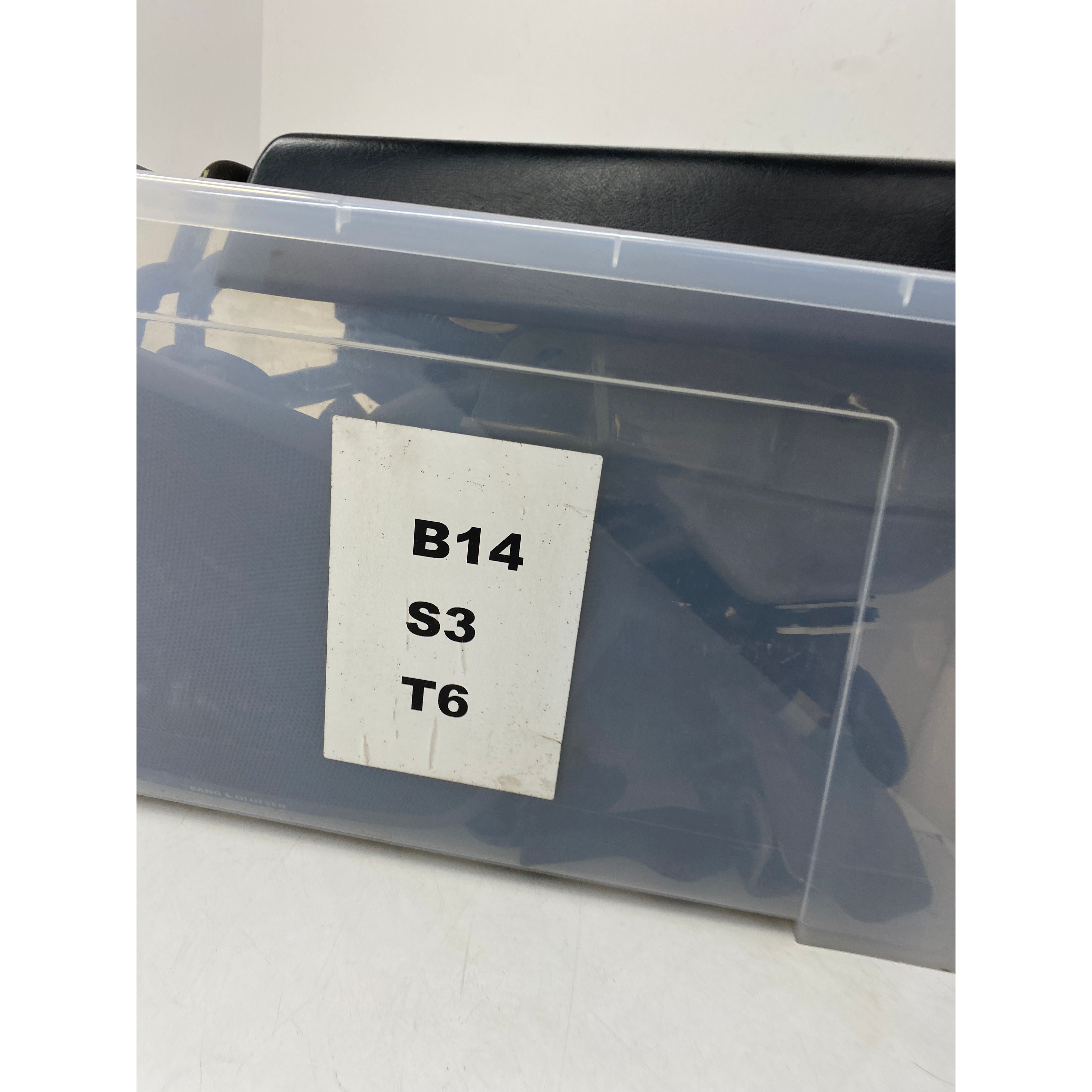 Vauxhall VX220 Door handle cover interior left passenger 2002 | Torque ...
