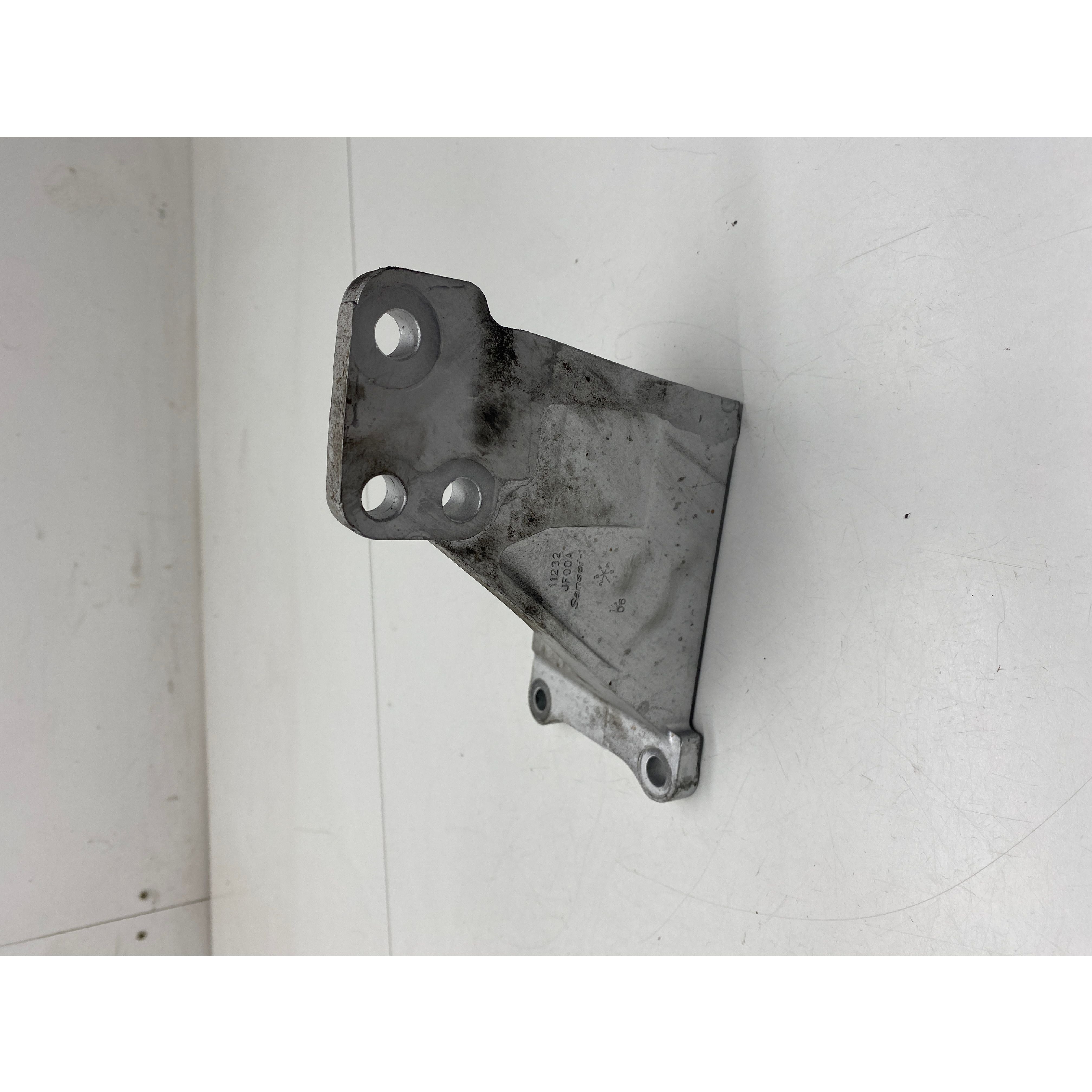 Nissan R35 Engine mount bracket GTR GT-R 2012 | Torque Motors