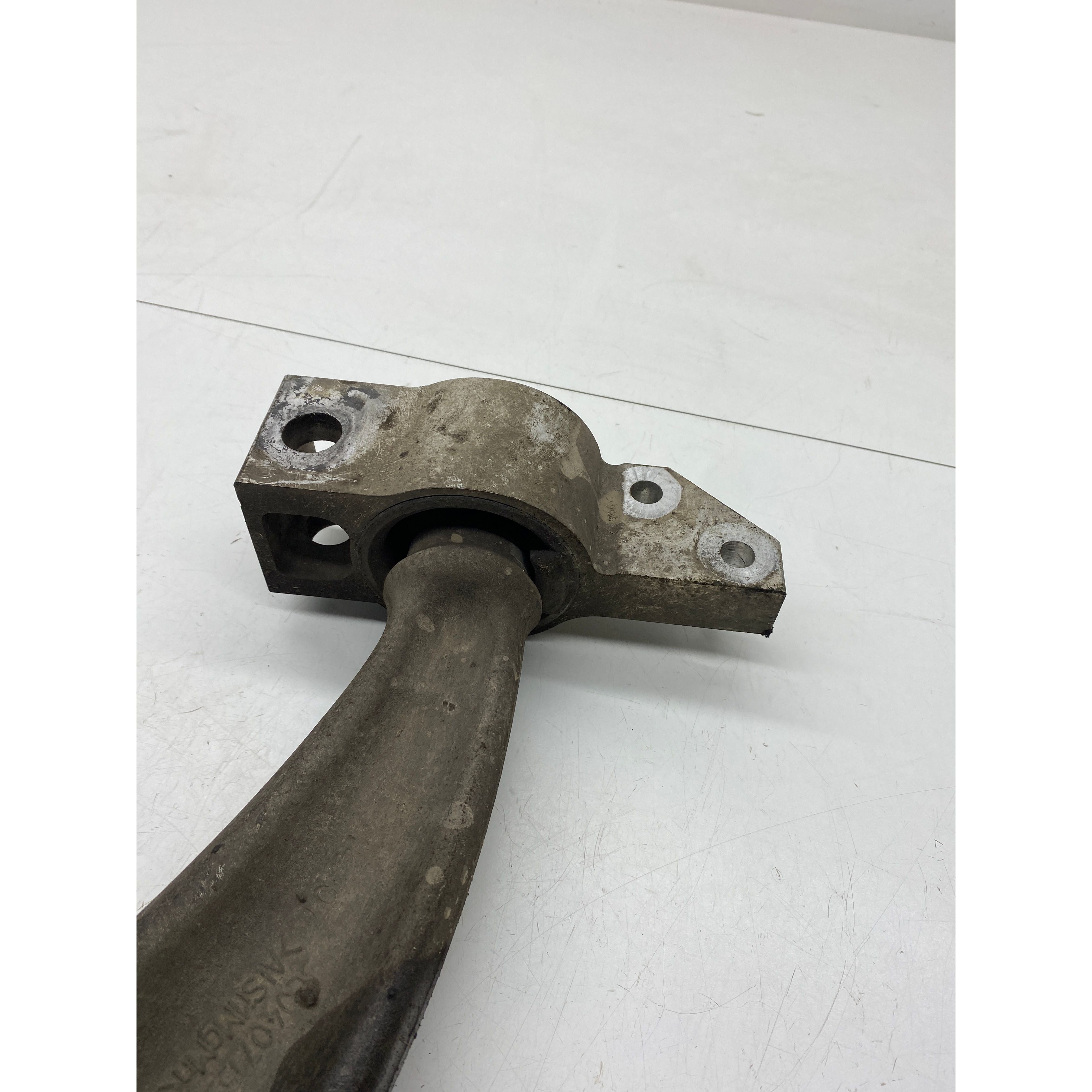 Audi S3 Wishbone control arm front right drivers 8P 2007 | Torque Motors