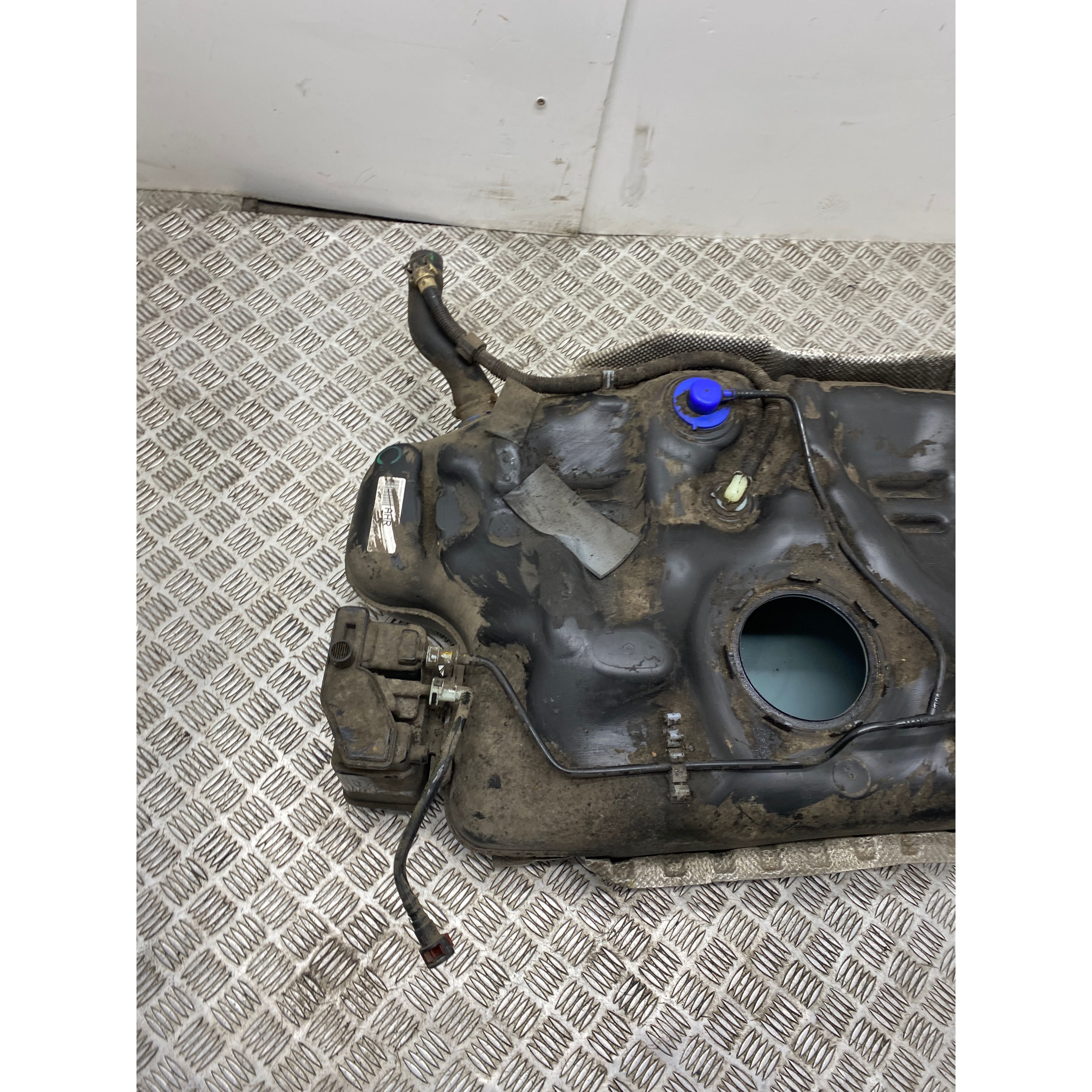 Vauxhall Astra J Fuel tank VXR MK6 GTC 2013 | Torque Motors