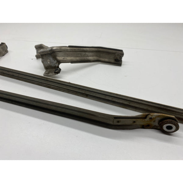 BMW M3 Fuel tank straps E92 2009 | Torque Motors