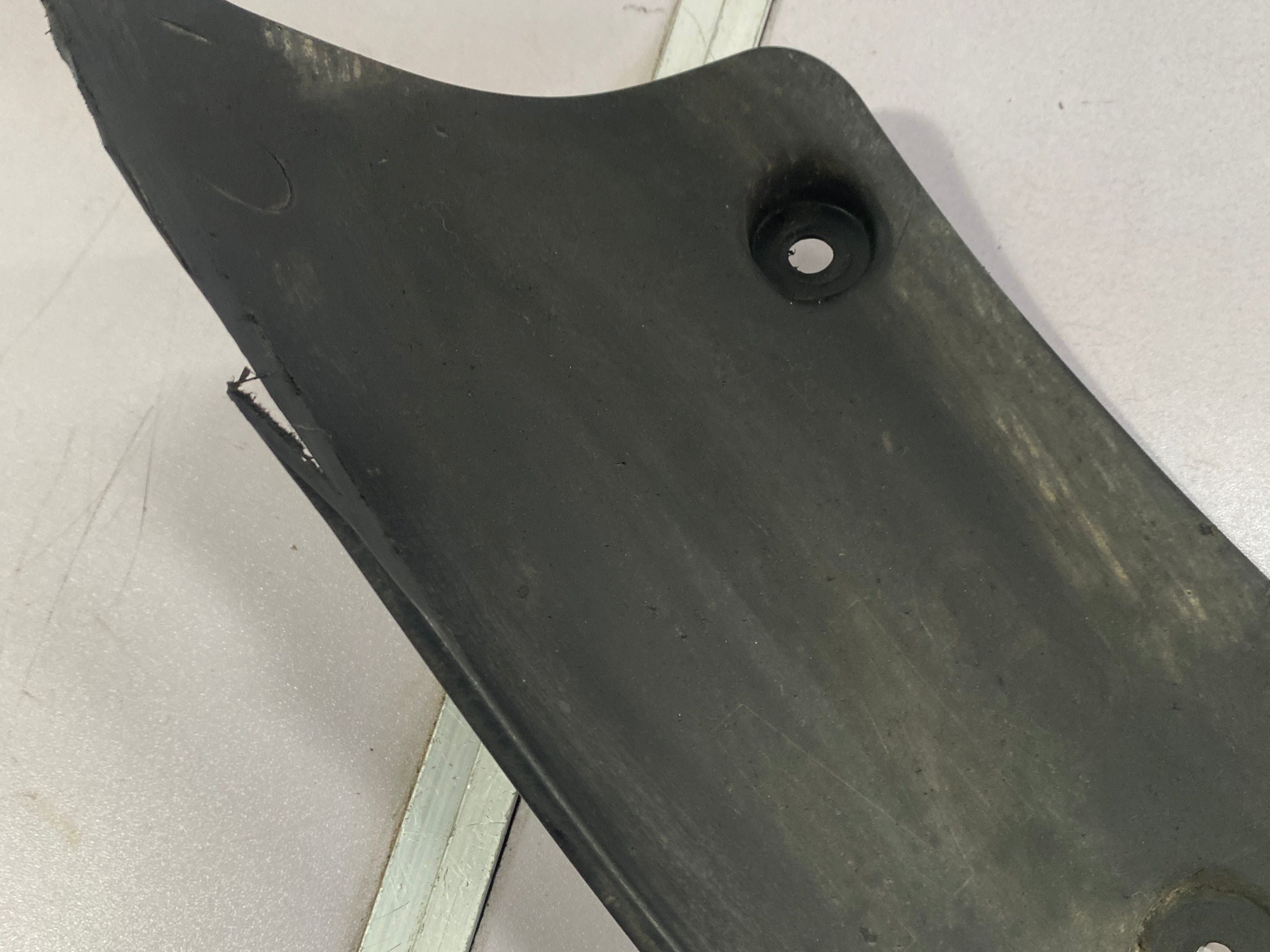 BMW M3 rear arch line splash guard trim right E46 2002 convertible ...