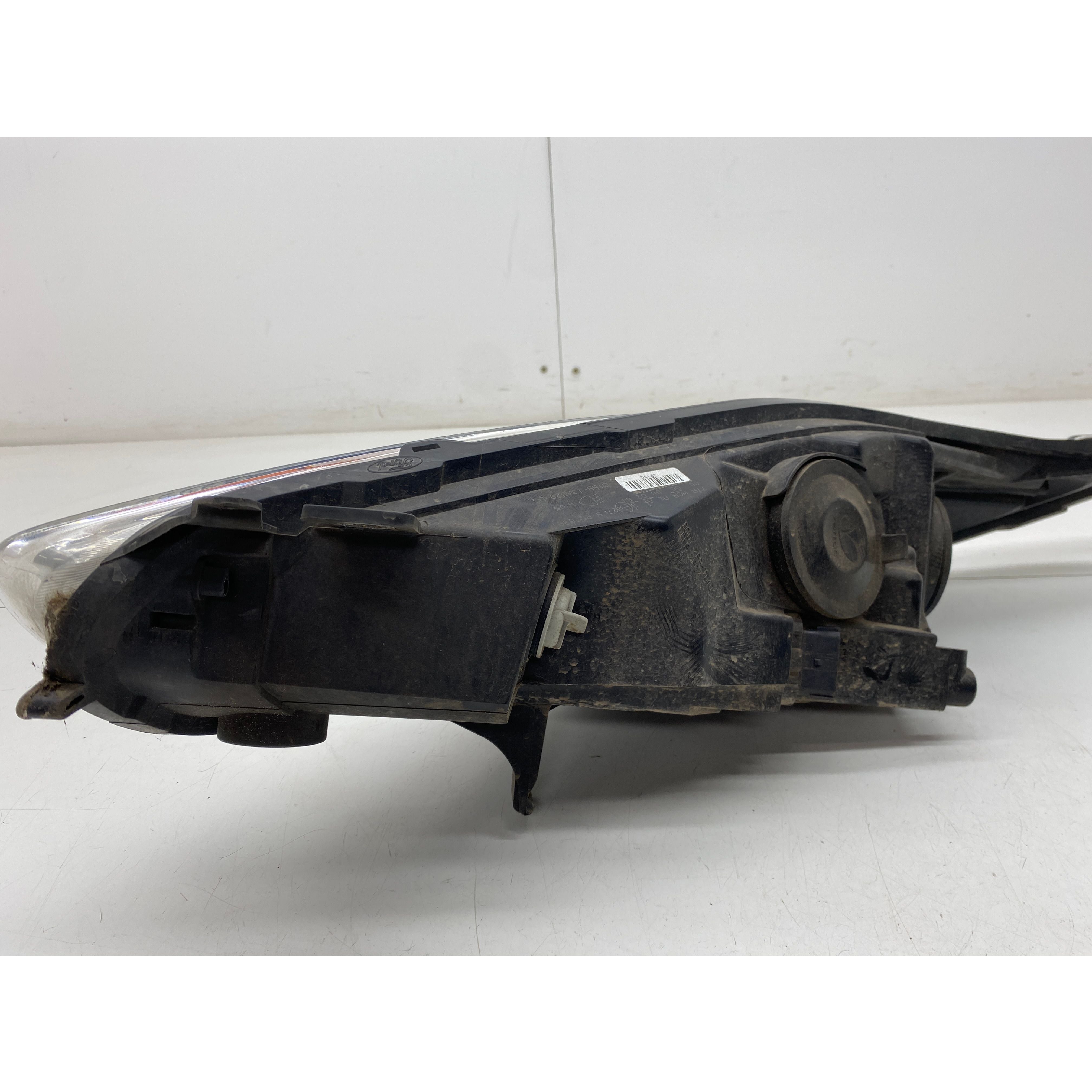 Ford Fiesta ST Headlight drivers right MK7 ST180 2014 ST-2 | Torque Motors