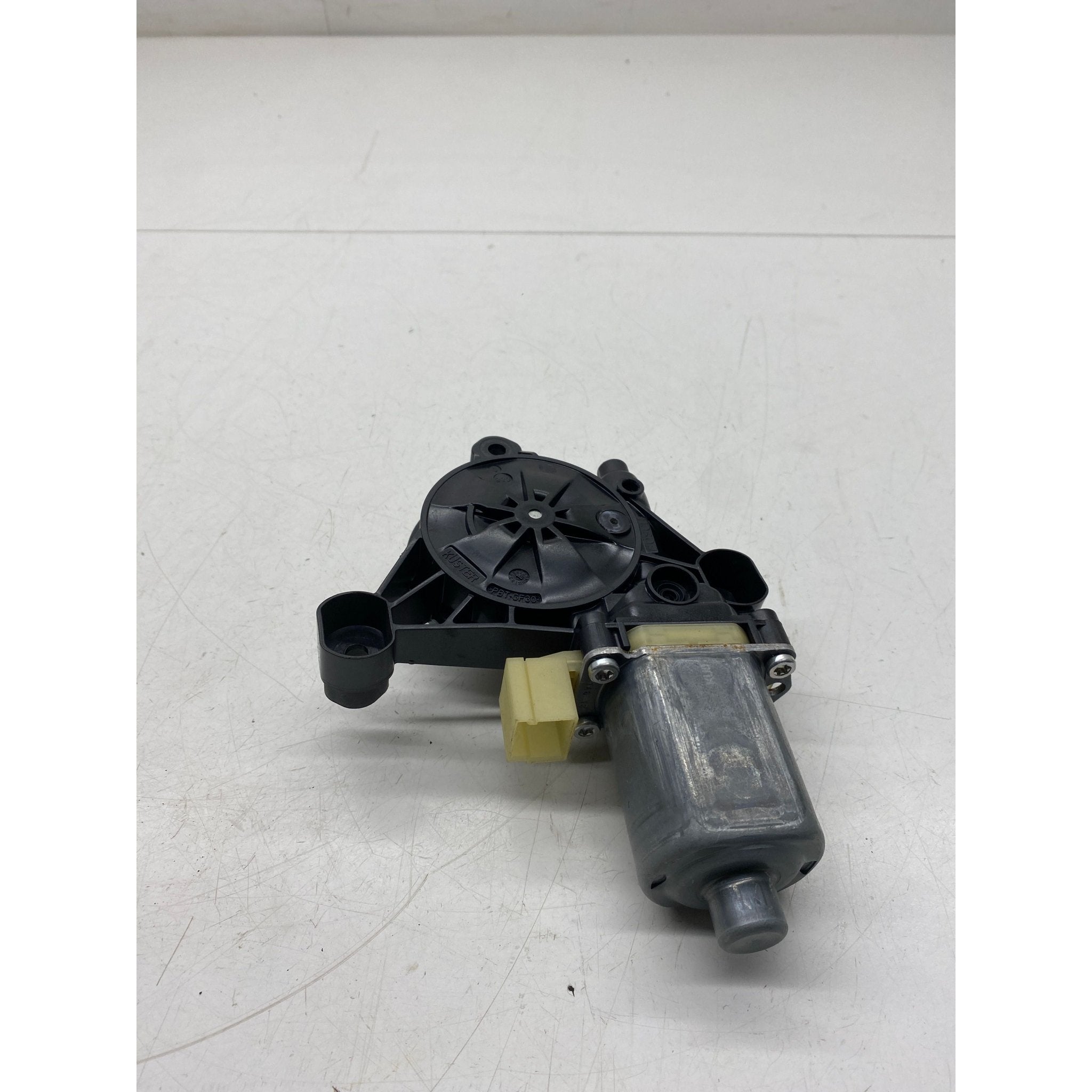 Volkswagen Golf R Window motor front right drivers VW 2018 MK7.5 ...