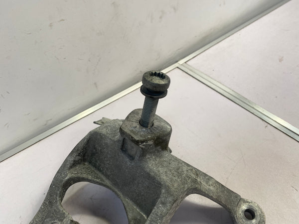 Audi RS6 Engine mount bracket C7 2015 | Torque Motors