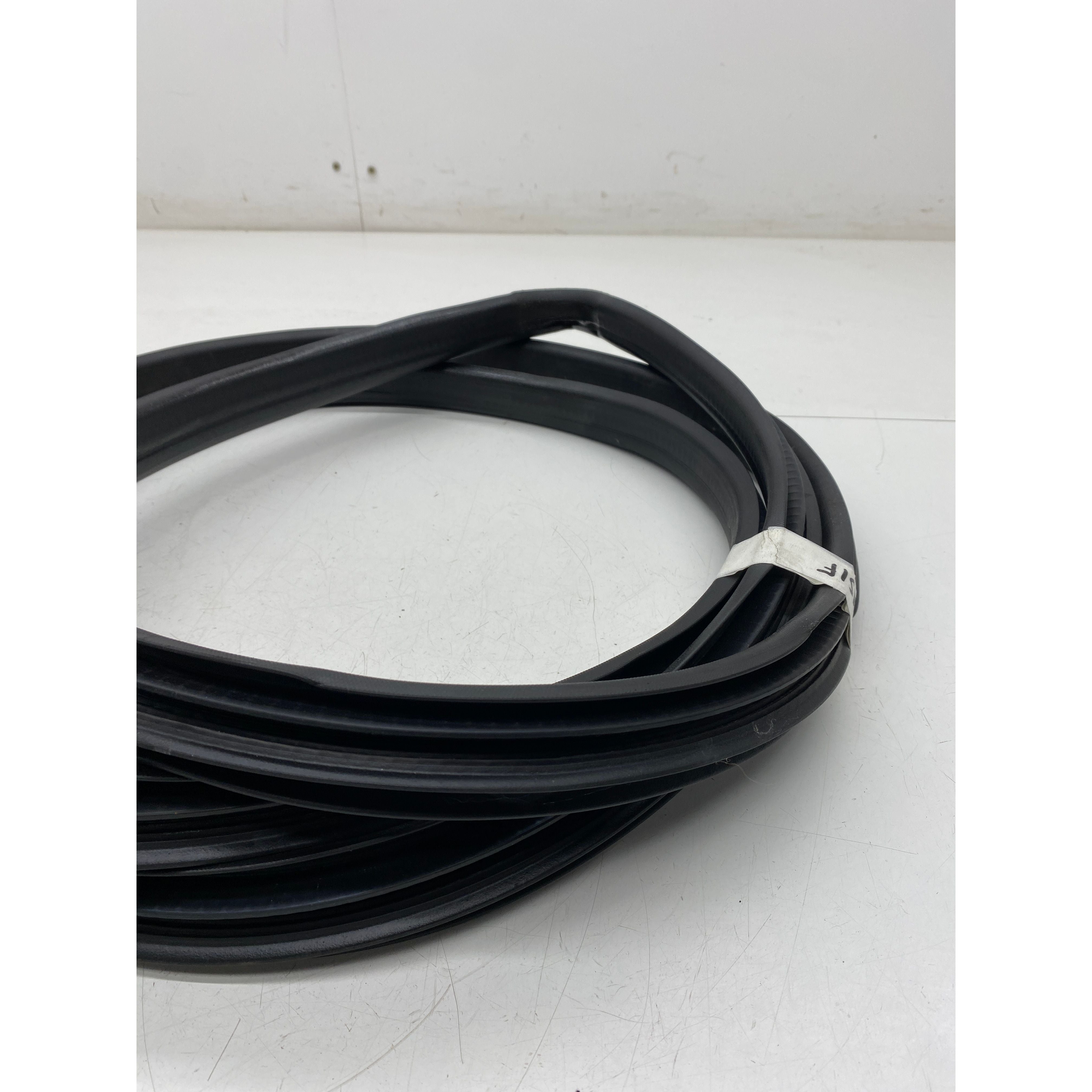 Ford Fiesta ST Door sill rubber seal passenger left MK7 ST180 2014 ST ...