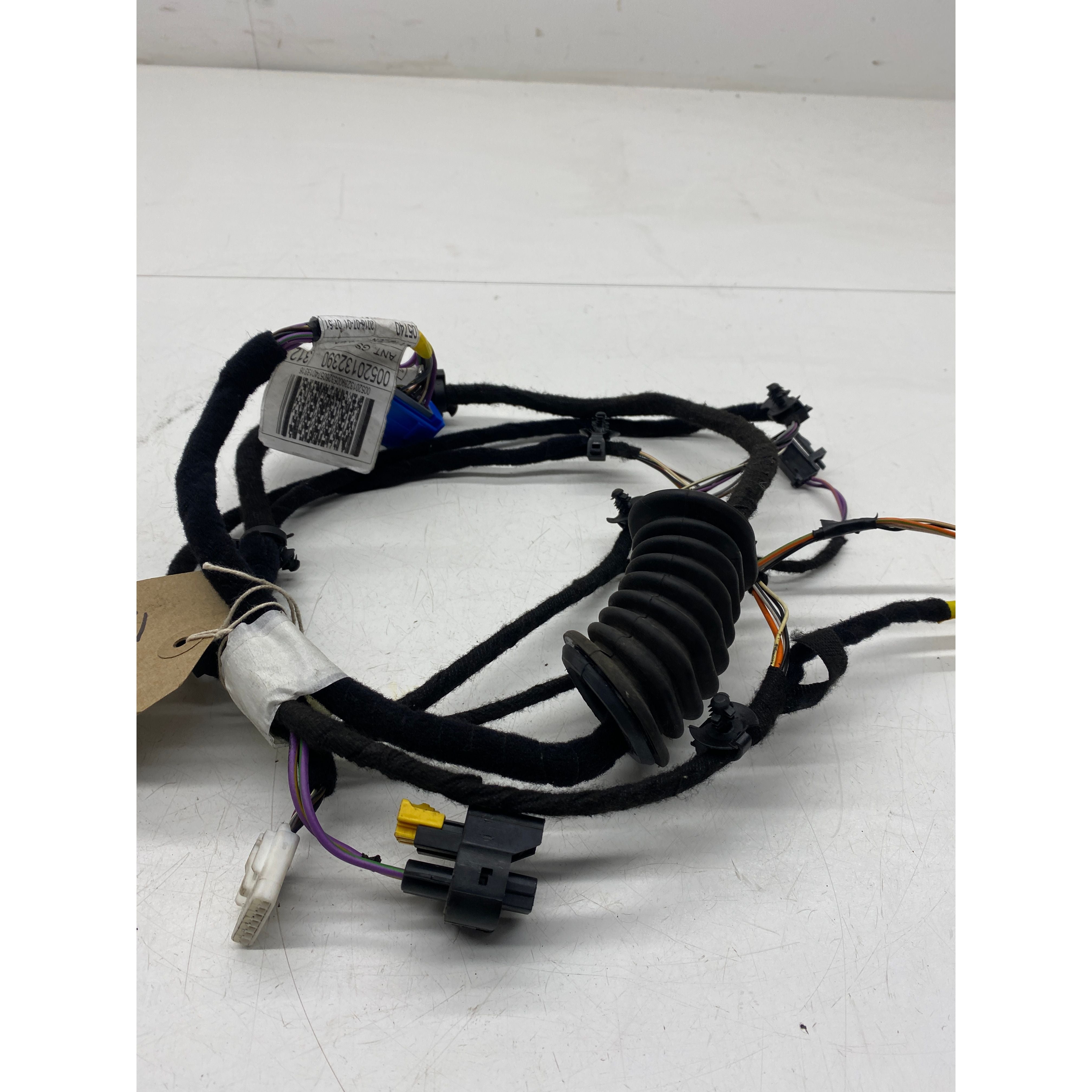 Fiat 500 Door wiring loom front left Abarth 595 2017 | Torque Motors