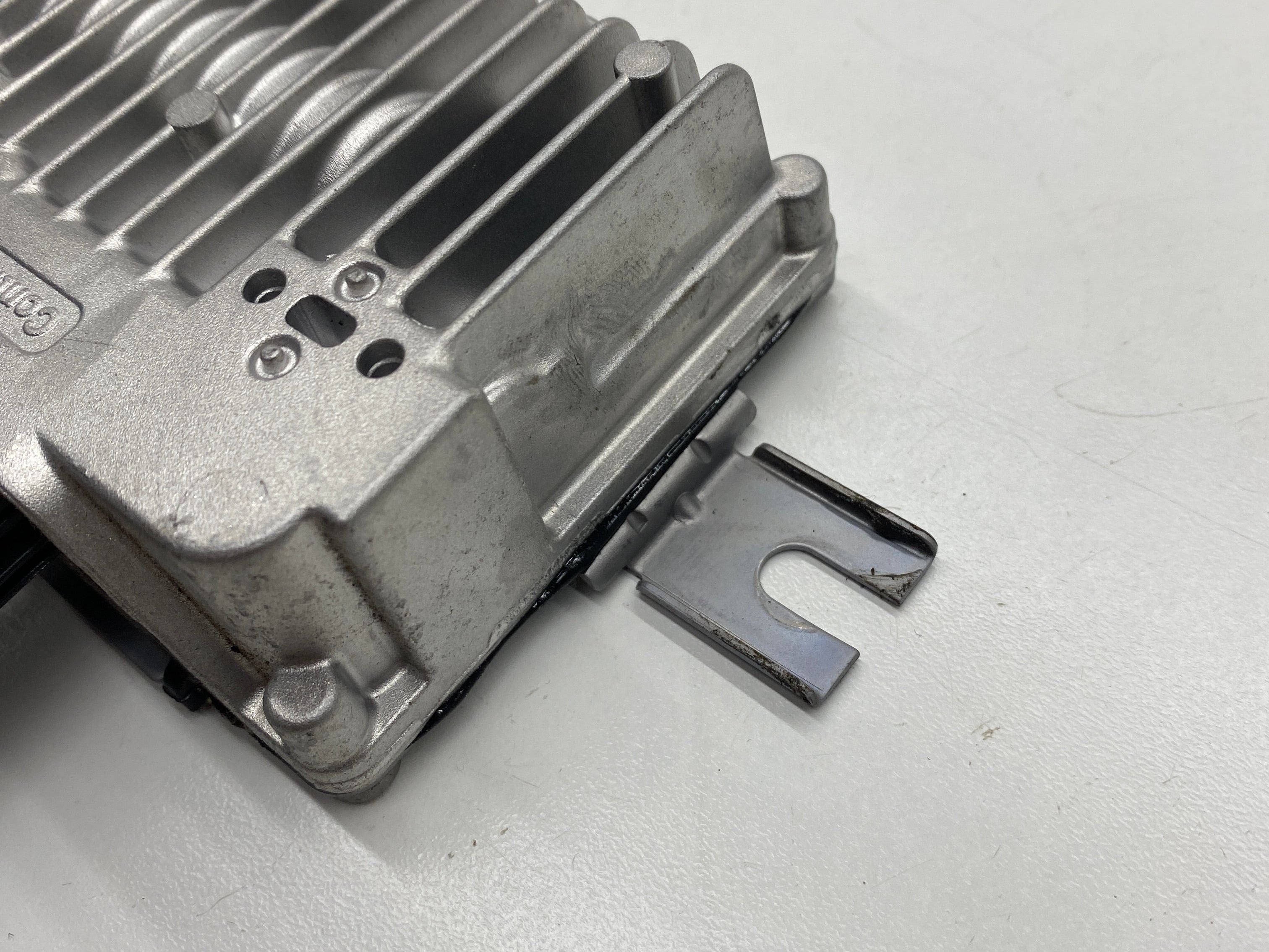 Mclaren MP4-12c Fuel pump control module ecu MP412C 2013 | Torque Motors