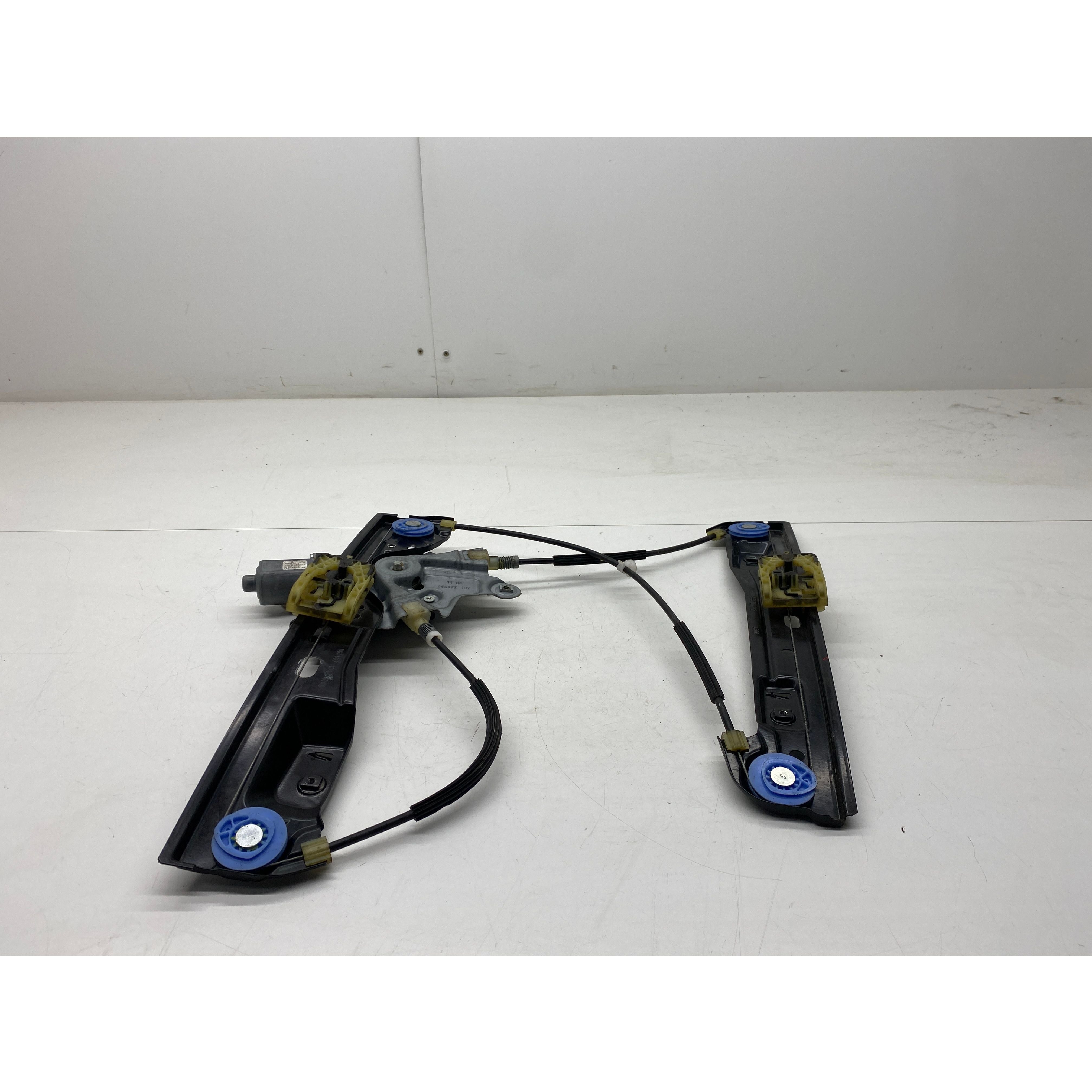 Vauxhall Insignia Door lock front left VXR 2009 | Torque Motors