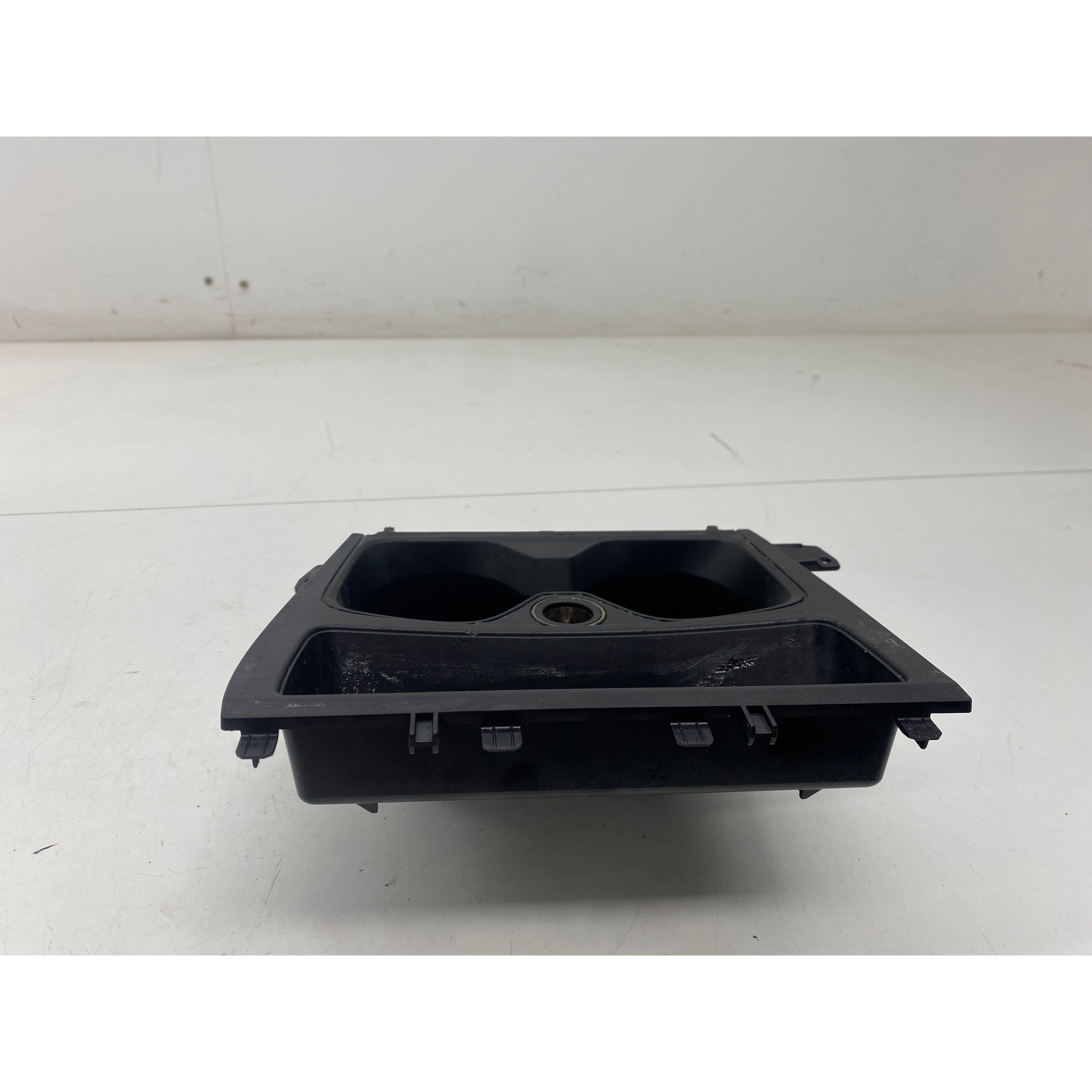 BMW M140i Centre console cup holders 1 Series 2016 F20 | Torque Motors