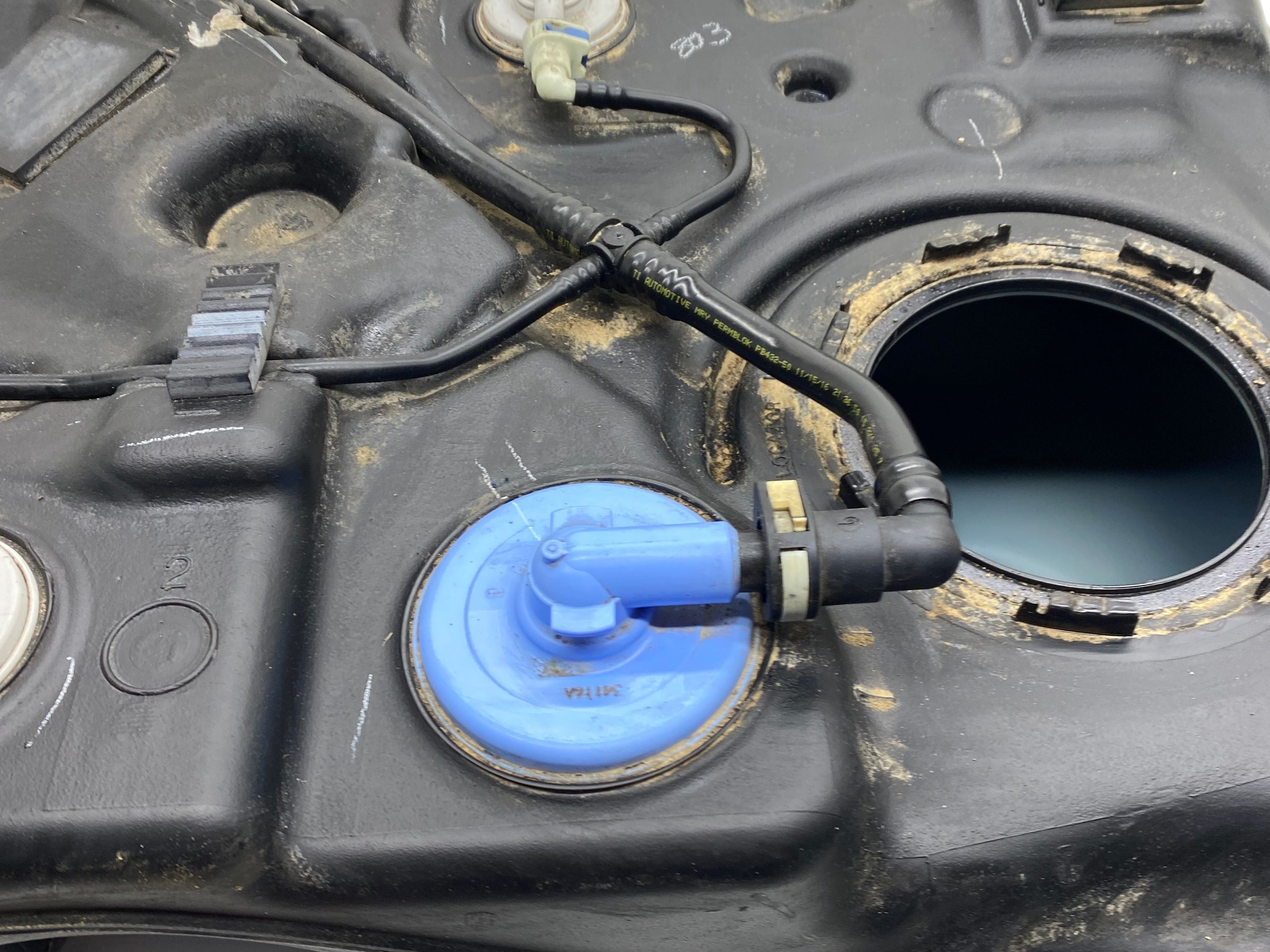 Ford Focus RS fuel tank MK3 2017 G1FY-9K007-R | Torque Motors