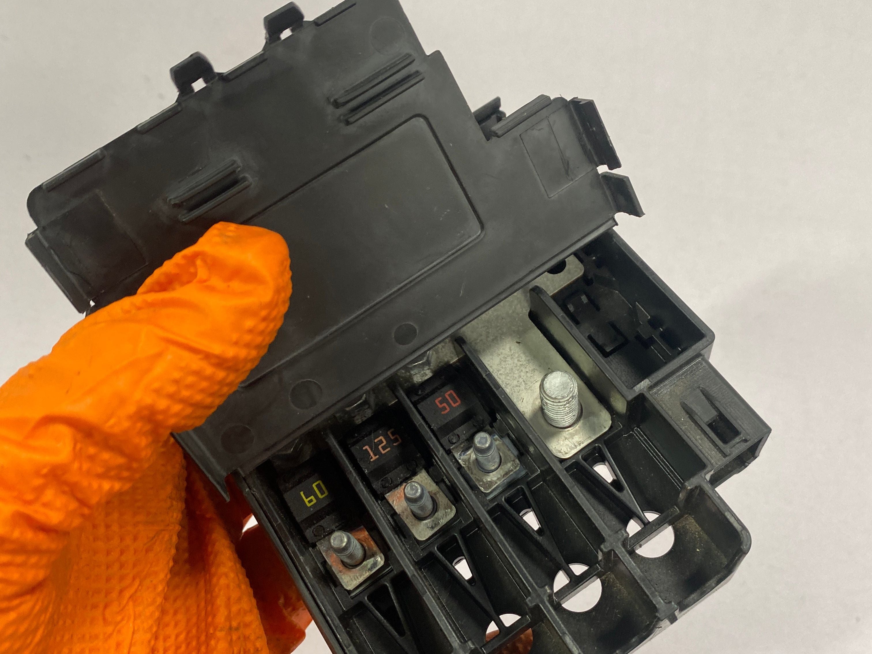 Ford Ranger fuse box terminals 3.2 2019 Wildtrak | Torque Motors