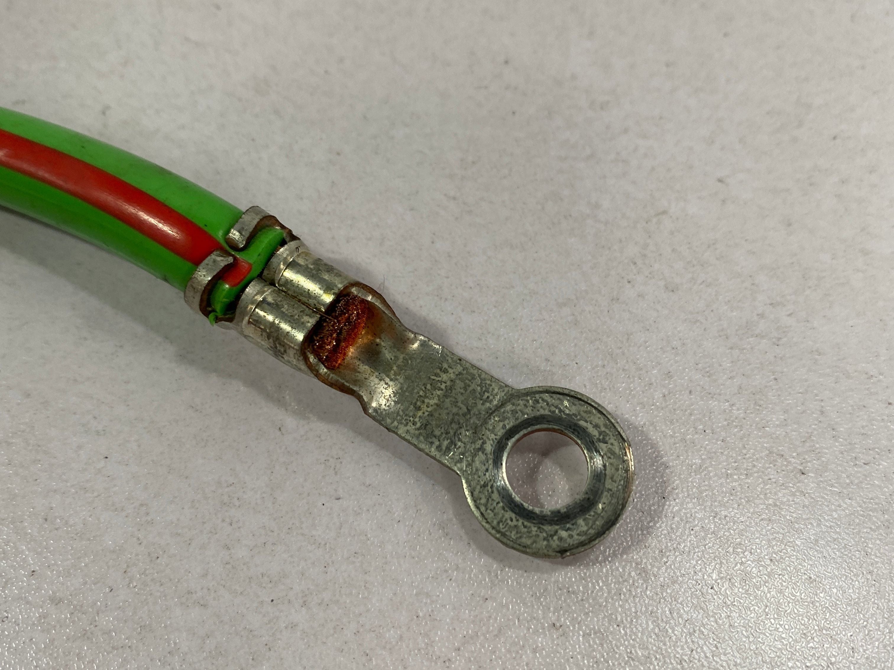 Ford Ranger positive terminal 3.2 2019 Wildtrak | Torque Motors