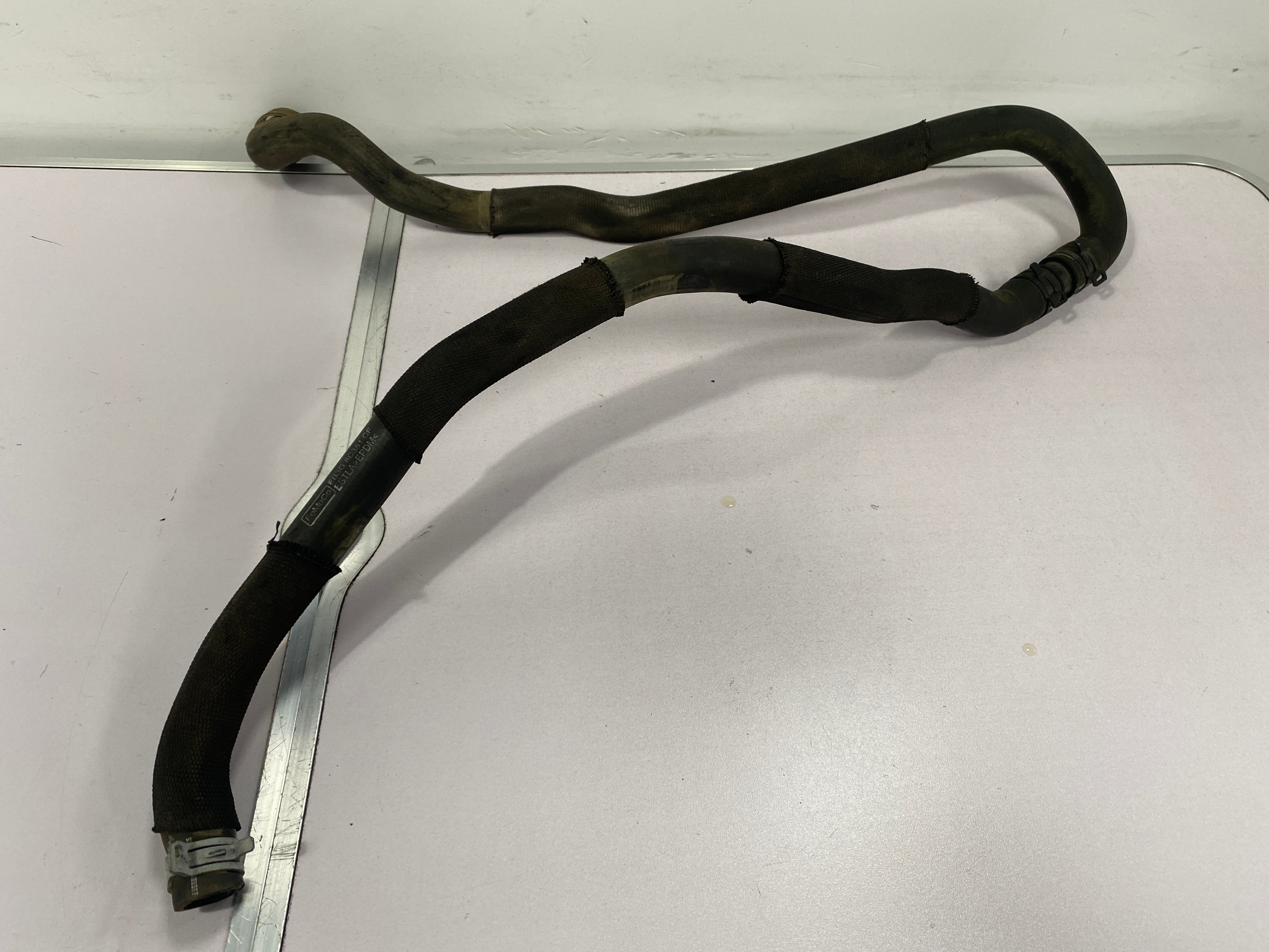 Ford Ranger radiator hose pipe lower Eb3G8C351CF 2019 Wildtrak | Torque ...