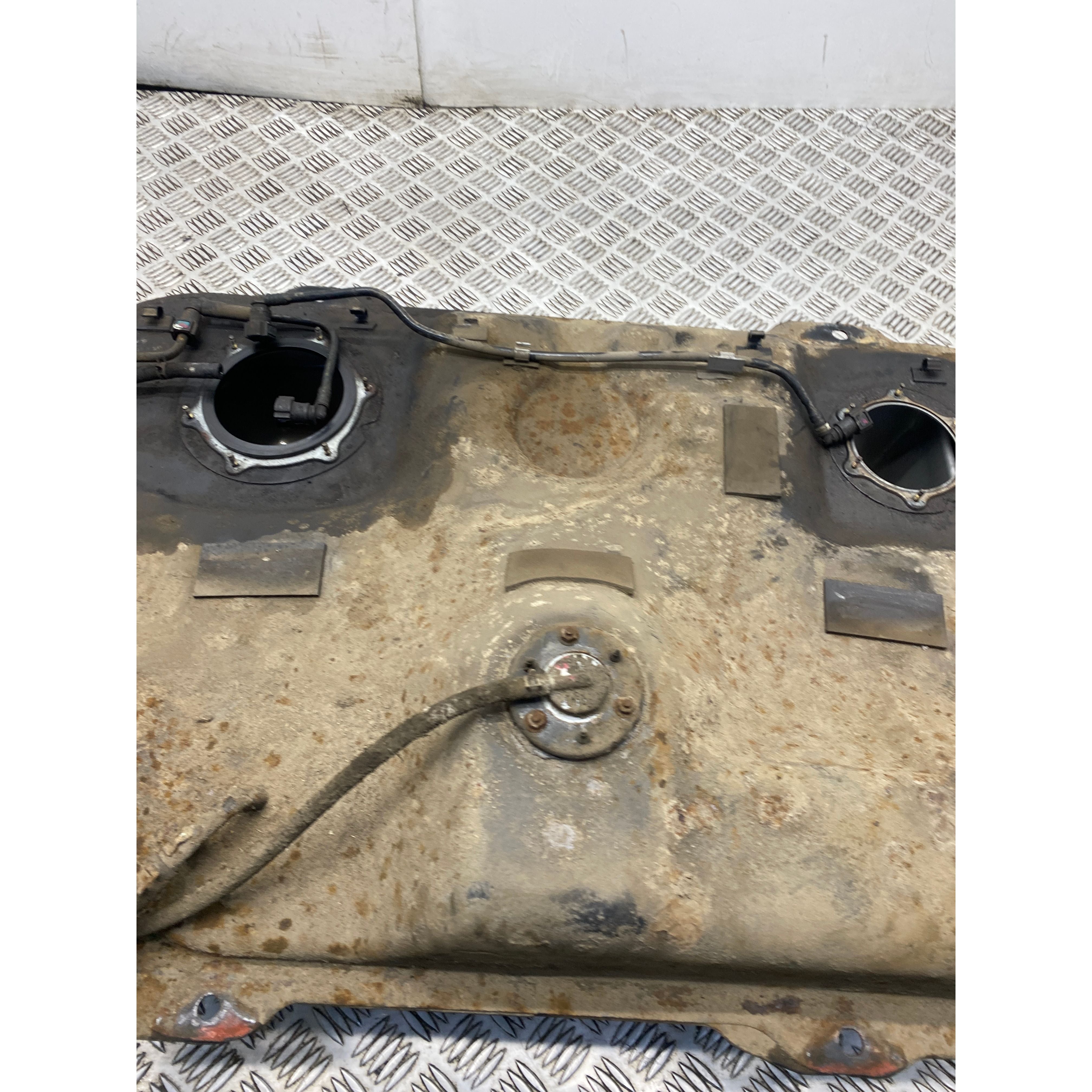 Mitsubishi Evolution Petrol fuel tank Evo 9 2006 Lancer | Torque Motors