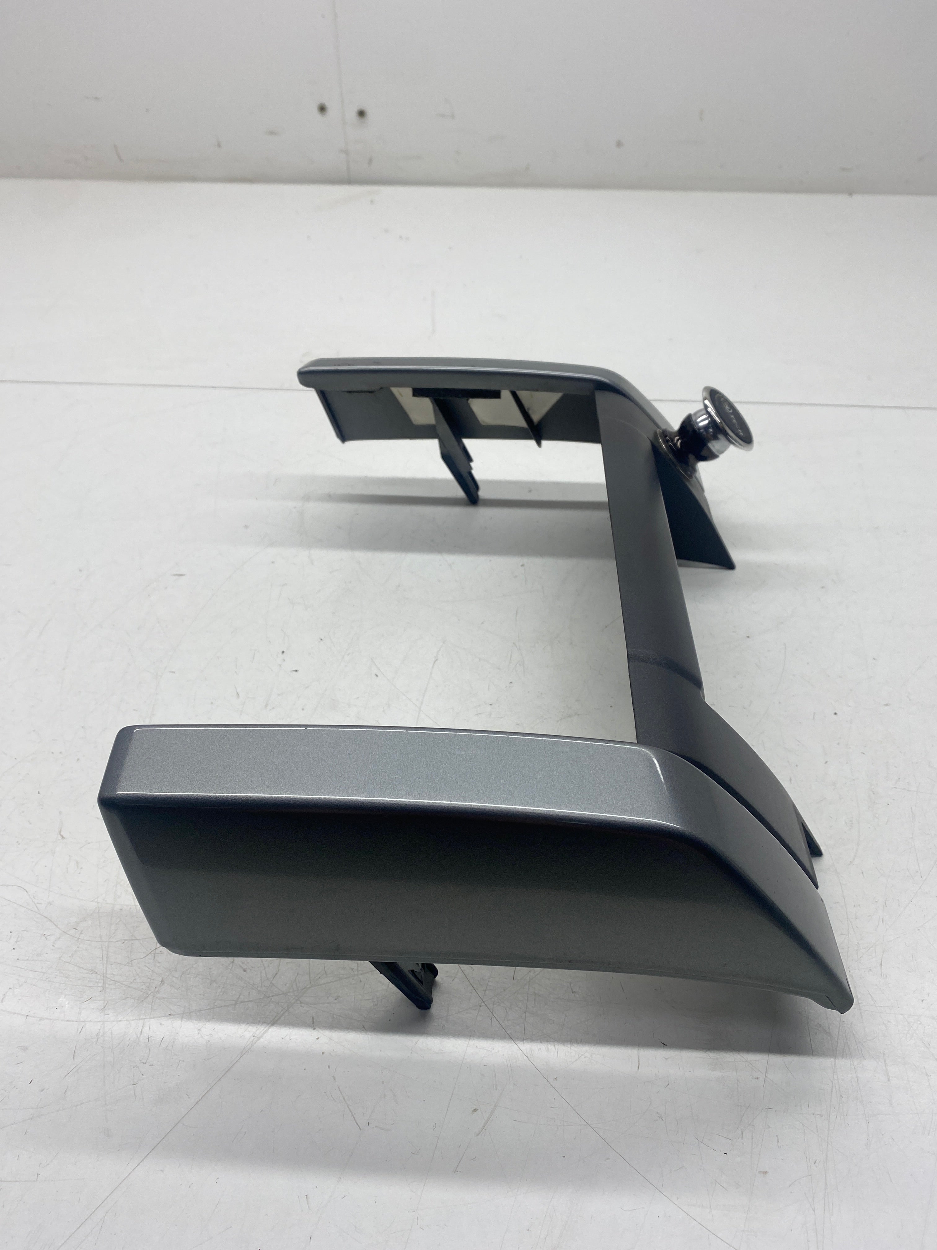Range rover centre console trim 2006 Land Rover | Torque Motors
