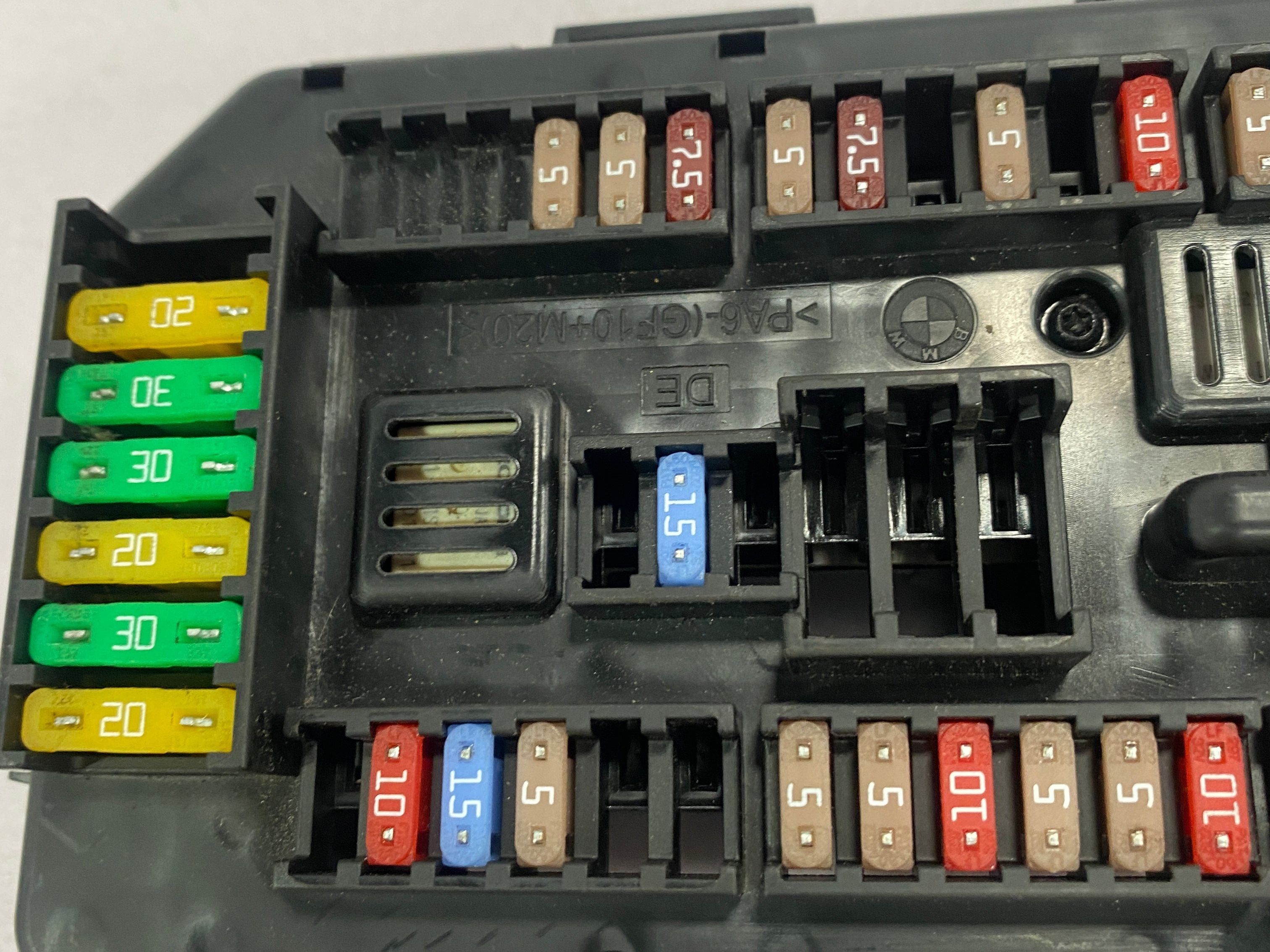 BMW M235i fuse box 9389068 2 Series 2015 | Torque Motors