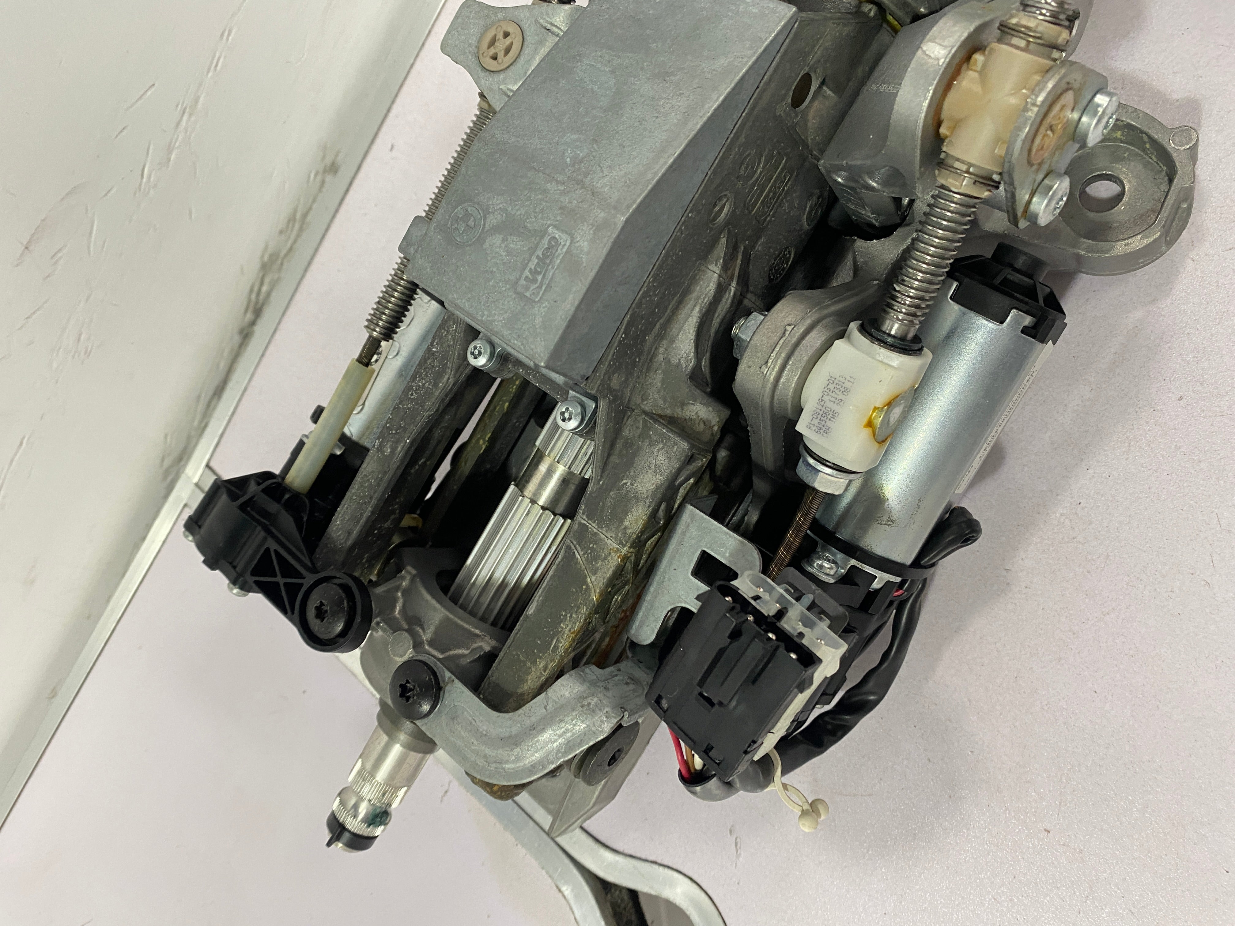 BMW M5 F10 steering column 2011 5 Series | Torque Motors