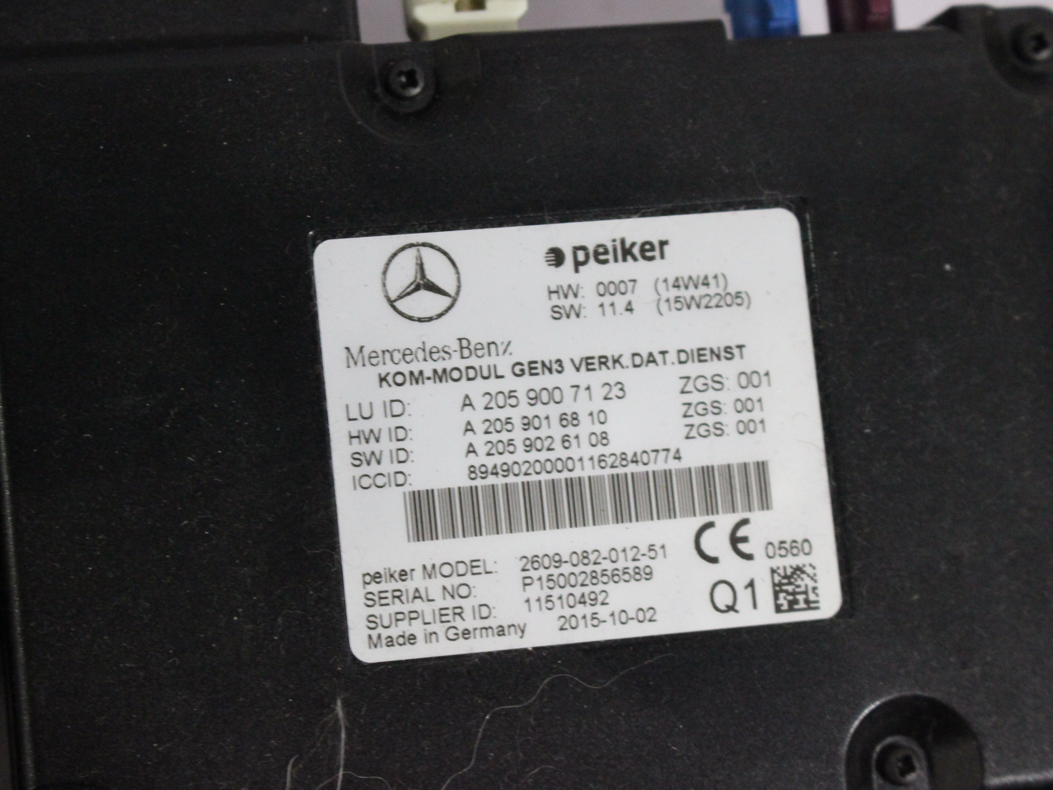 Mercedes C63 S AMG W205 Communication telematics ECU control unit & br ...