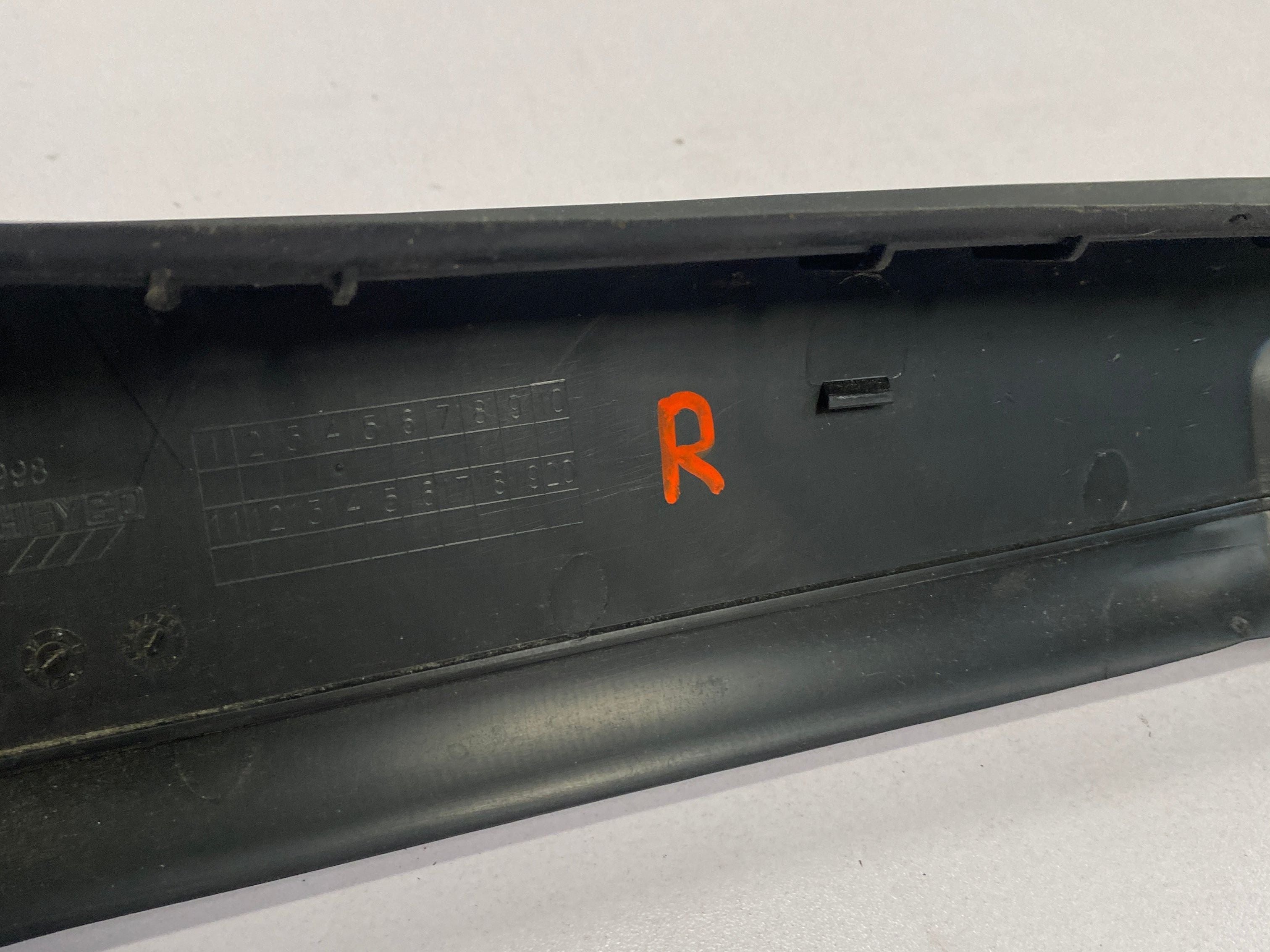 BMW M240i Wing cover seal trim right 2019 2 Series 51767269997 | Torque ...