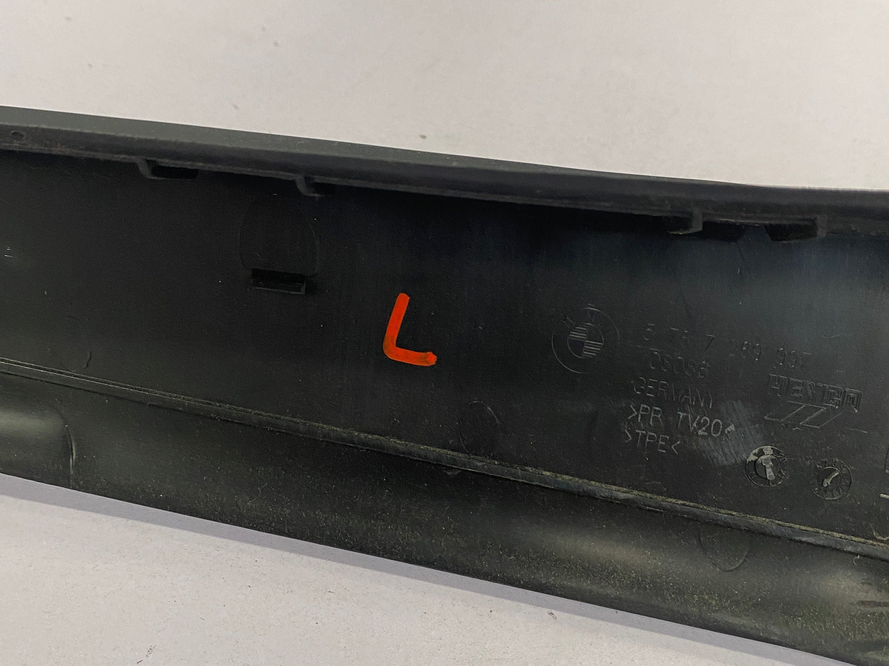 BMW M240i Wing cover seal trim left 2019 2 Series 51767269997 | Torque ...