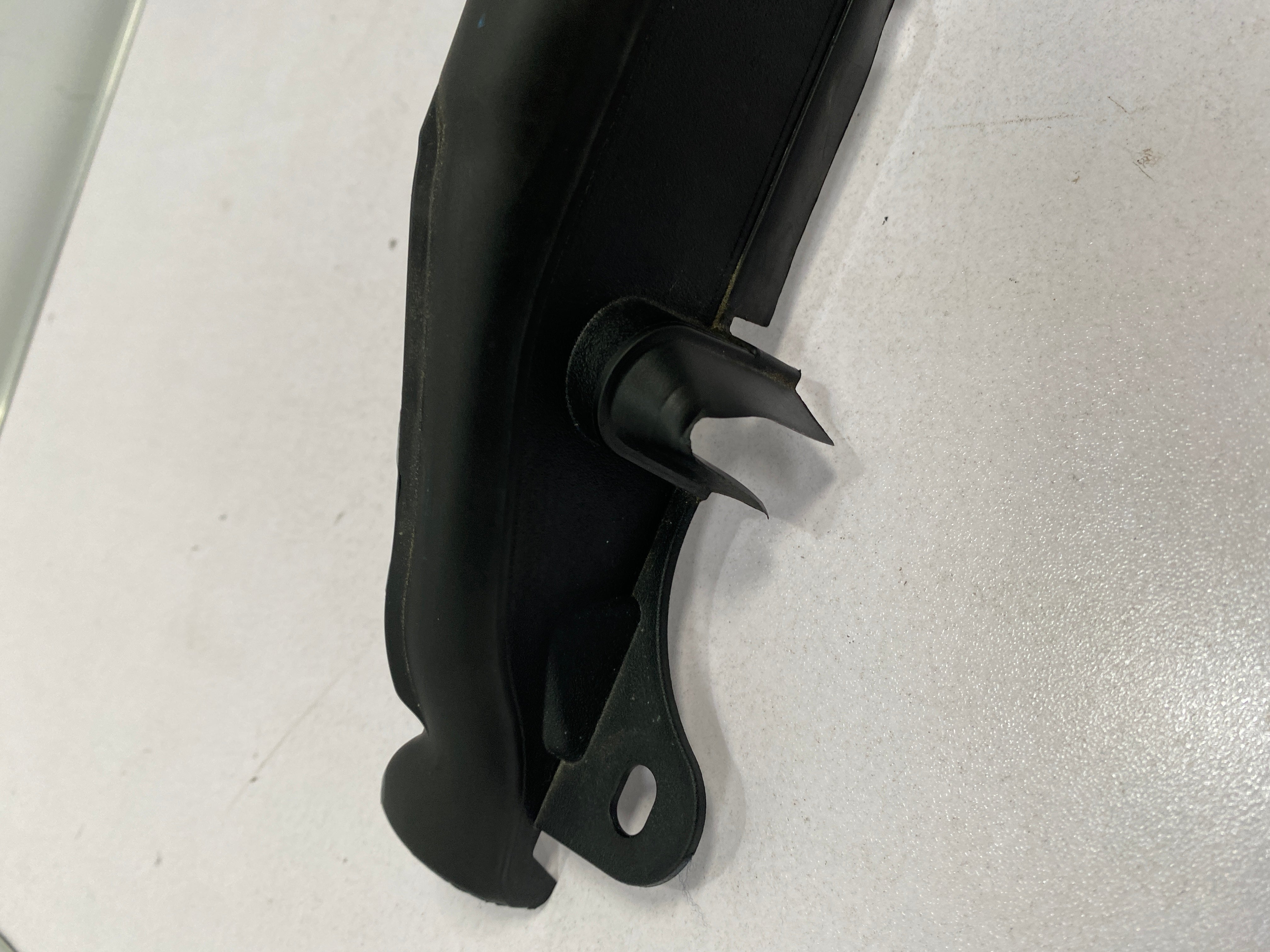 BMW M135i xDrive bonnet wing cover trim right 2022 F40 1 Series 745092 ...