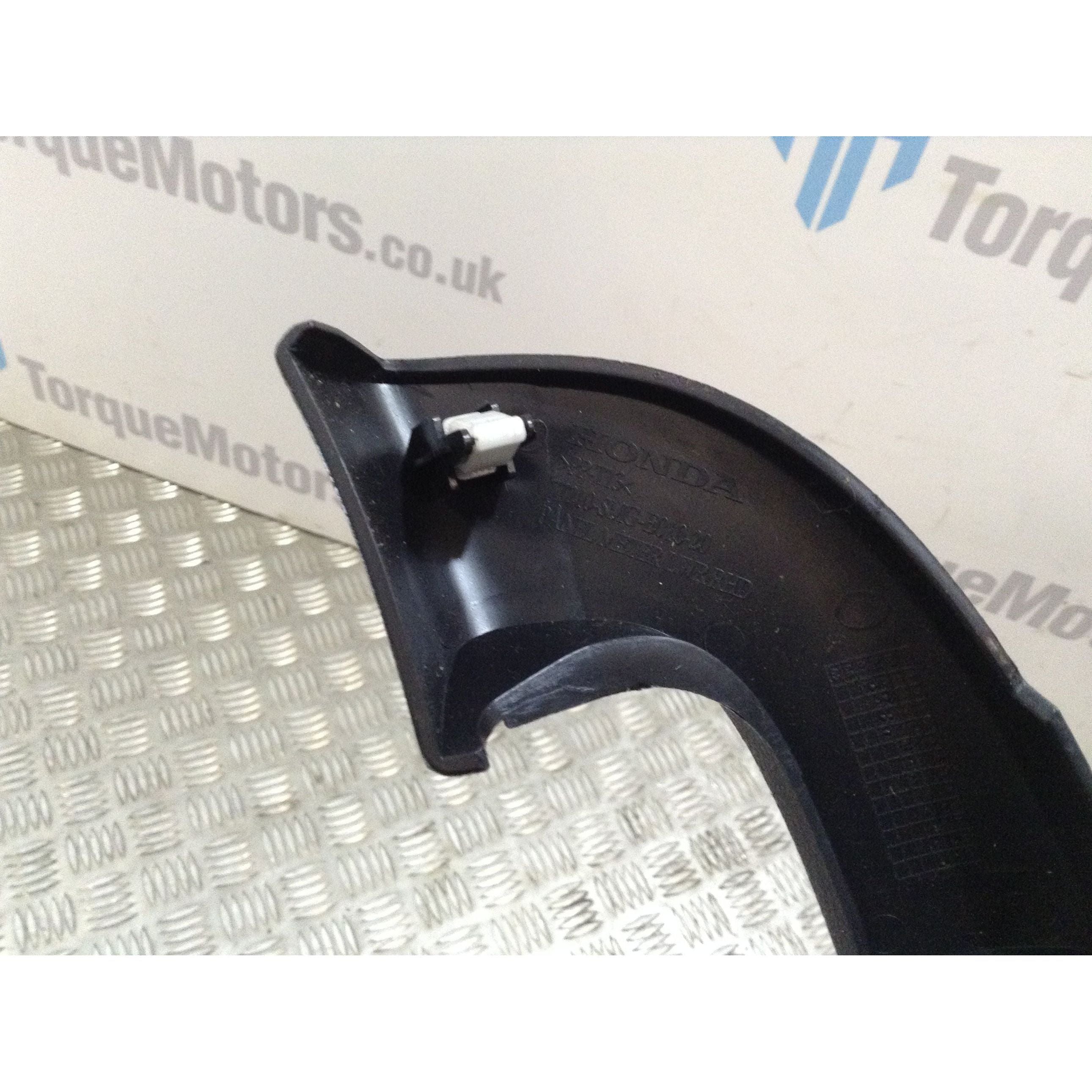 Honda Civic Type R FN2 Interior lower dash Trim | Torque Motors