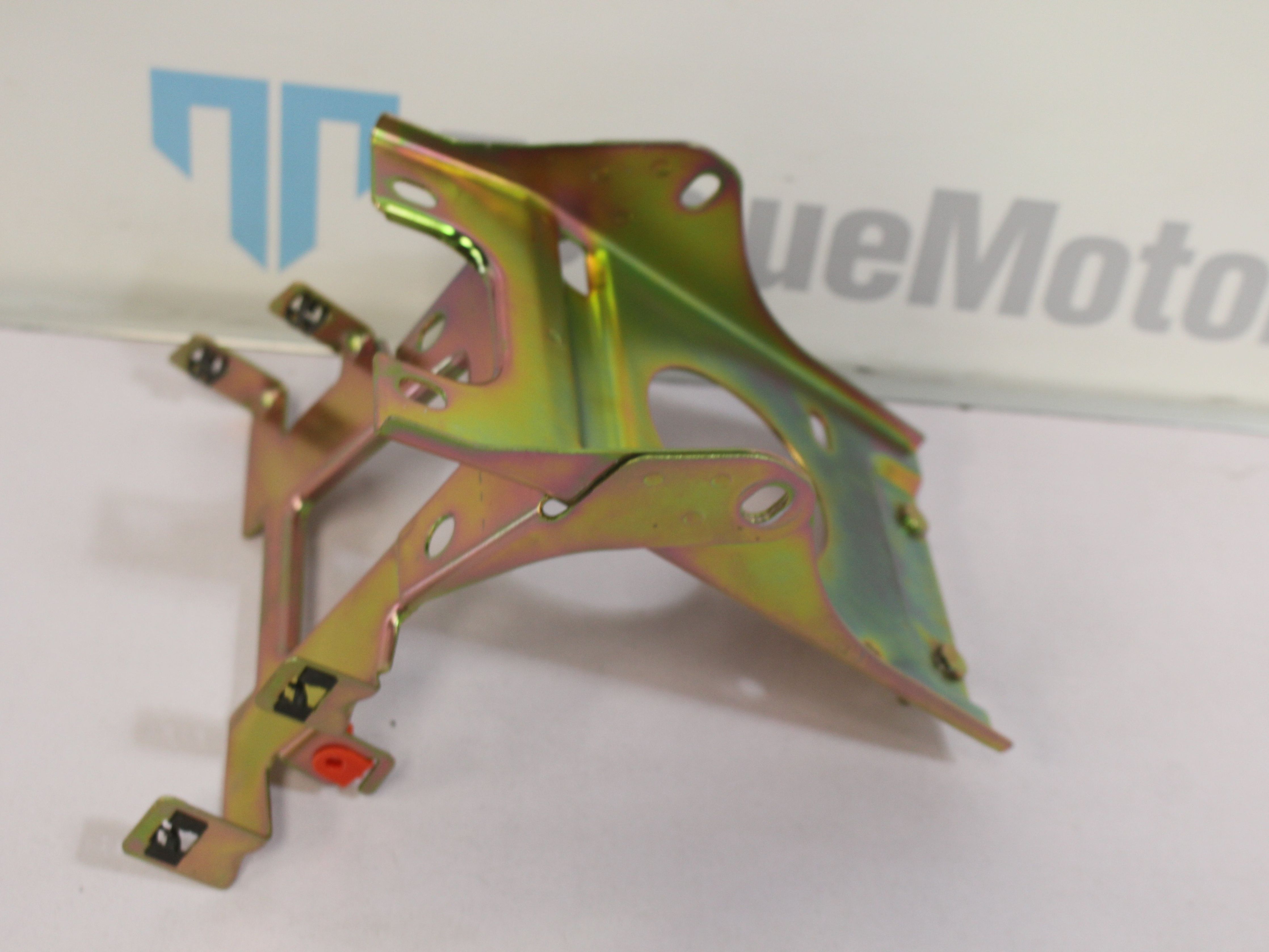 Porsche 911 996 Turbo Centre console support bracket | Torque Motors
